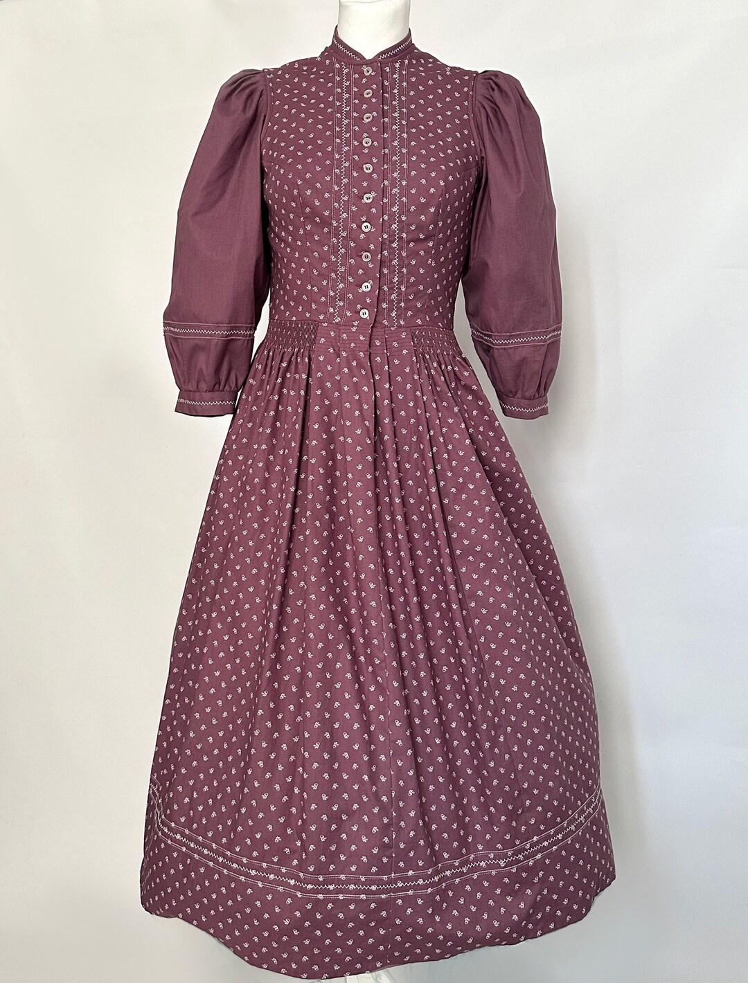 Pink Austrian Set Dress Austrian Bavarian Austria Germany Traditional ...