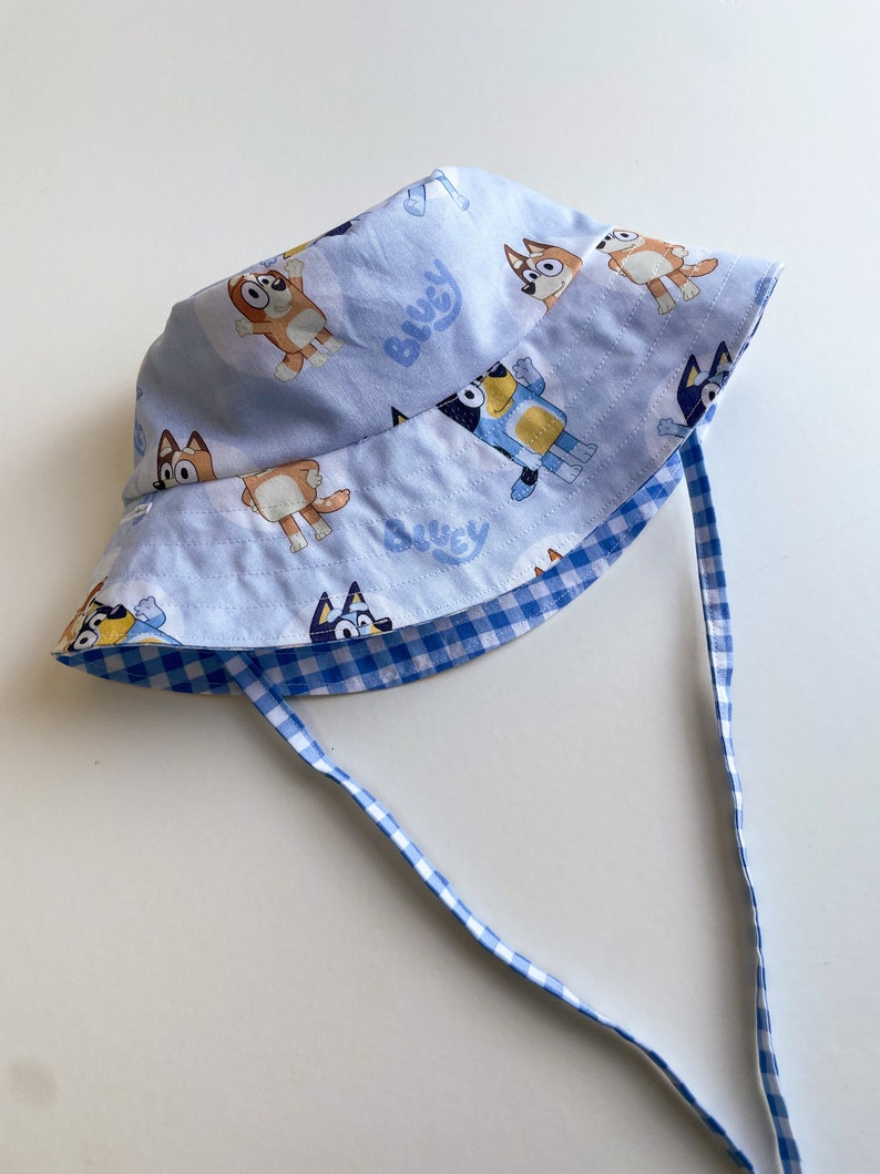 Reversible Bluey and Bingo Bucket Hat With Optional Chinstraps, 2-in-1 ...