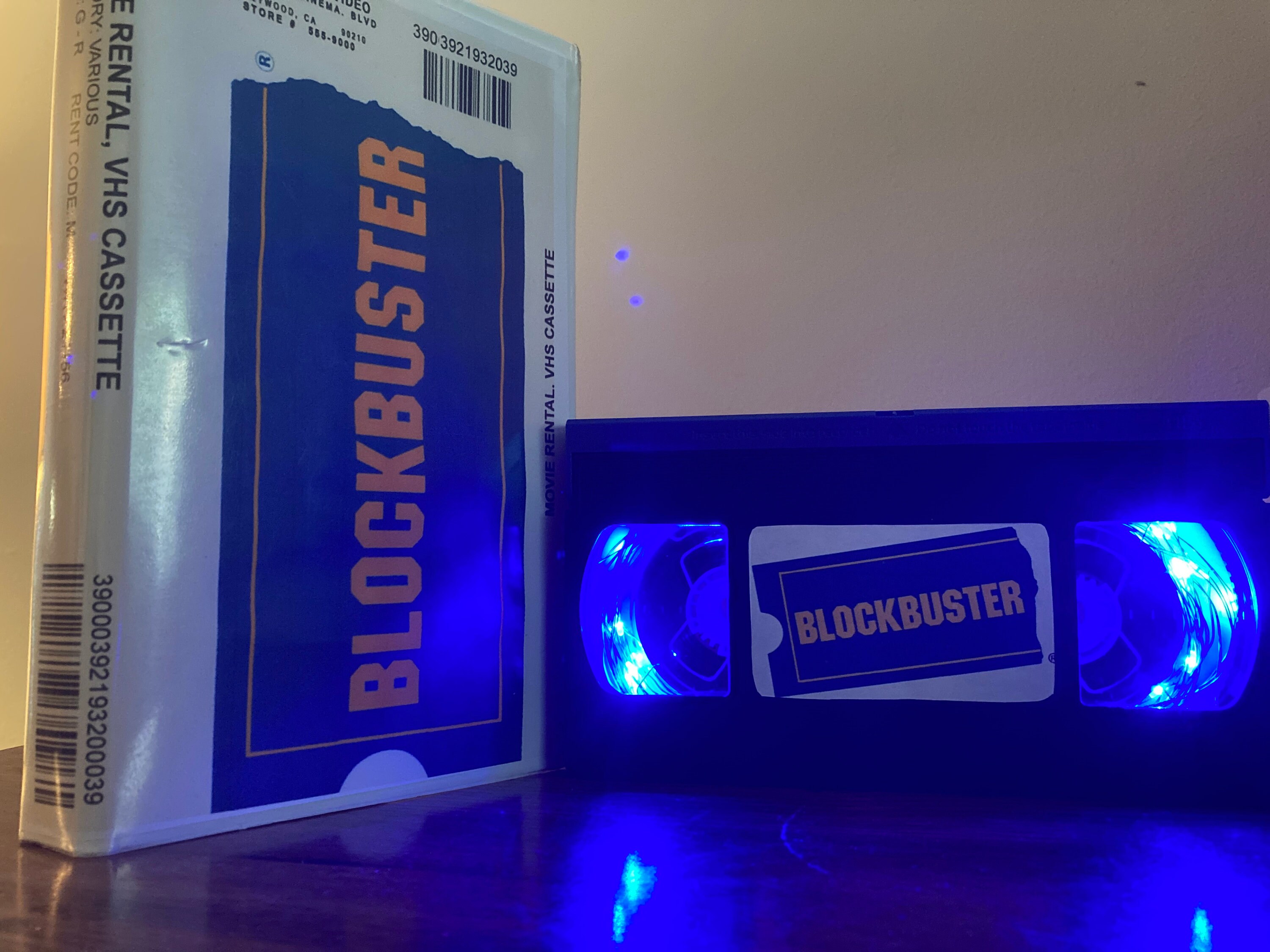 BLOCKBUSTER VHS LAMP - Etsy