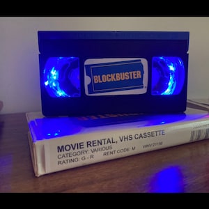 BLOCKBUSTER VHS LAMP - Etsy