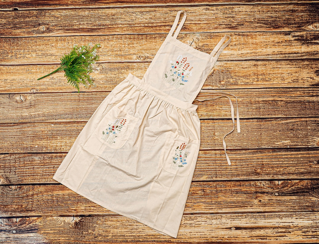 Natural Embroidered Floral Apron With Lace Trim for Her, Hand ...