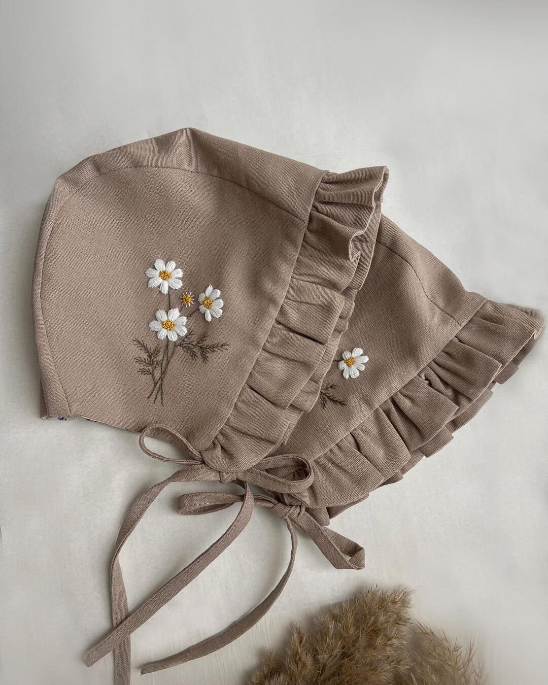 Baby Linen Daisy Embroidered Bonnet, Baby Linen Embroidered Bonnet ...