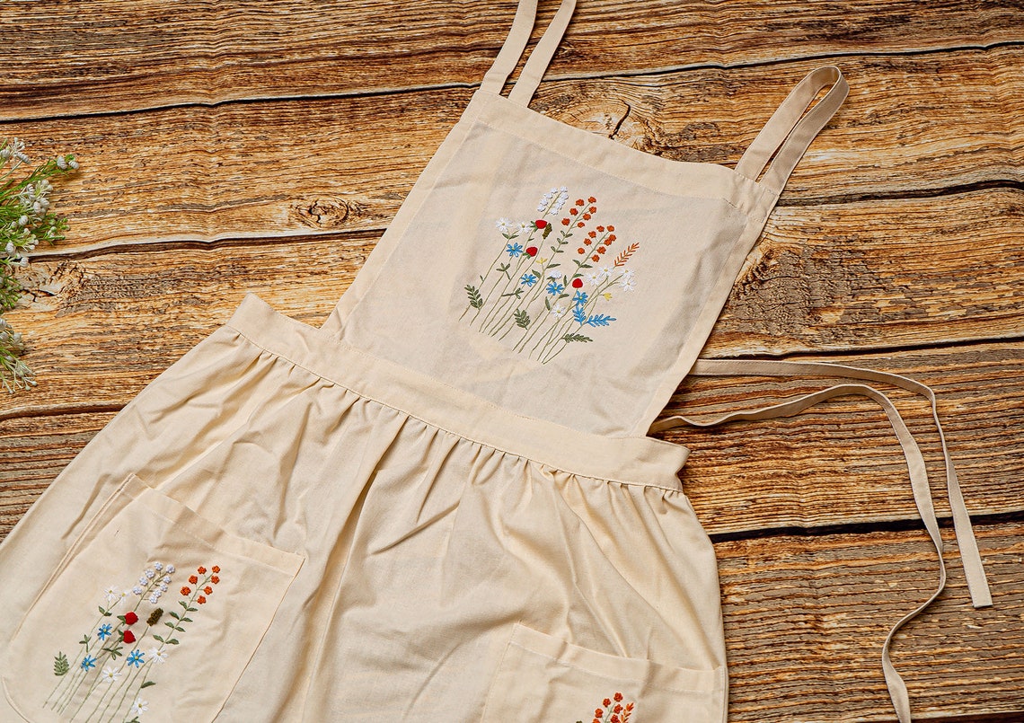 Natural Embroidered Floral Apron With Lace Trim for Her, Hand ...