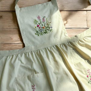 Personalized Natural Flower Garden Embroidered Apron, Hand Embroidered ...