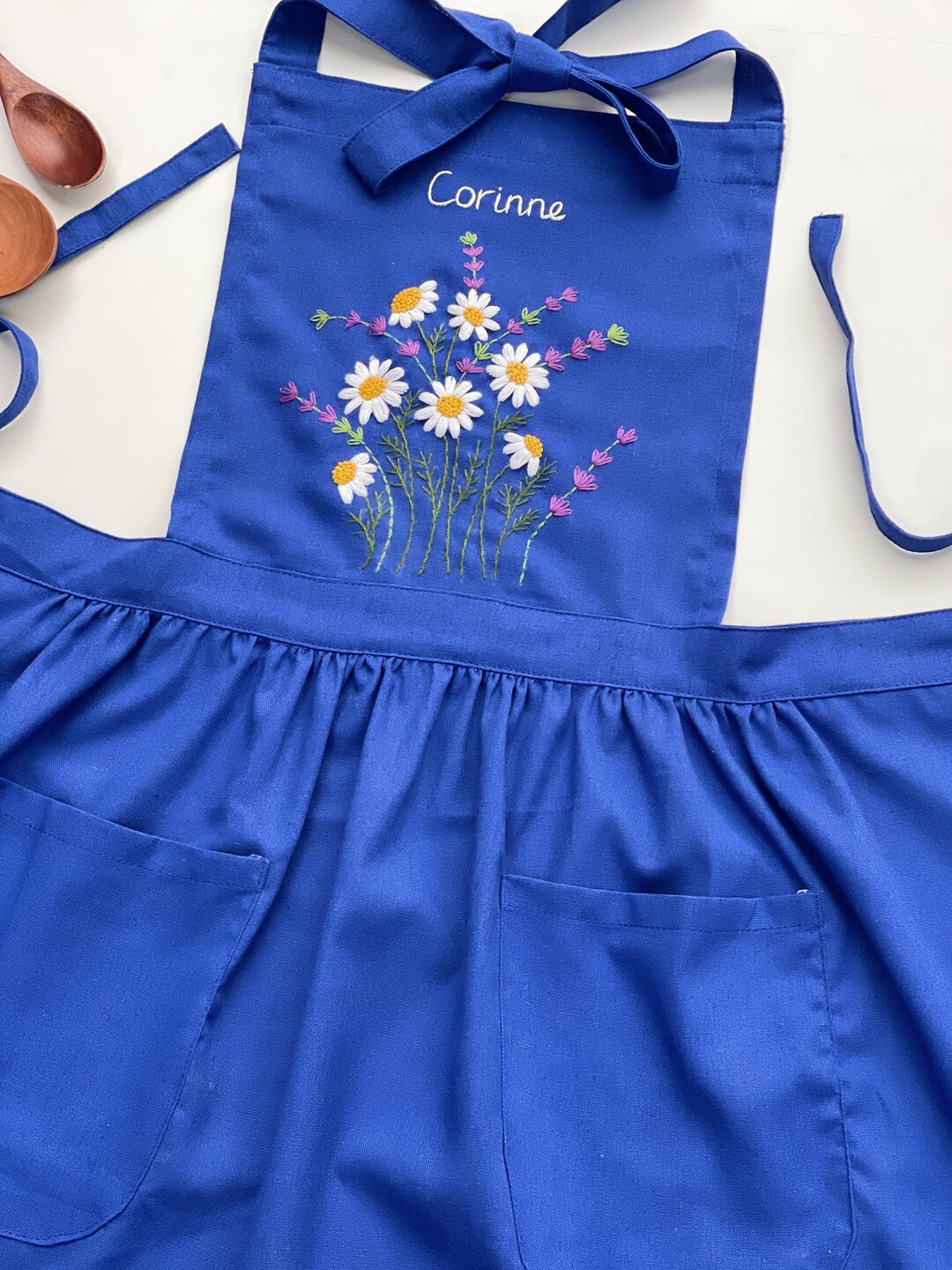 Hand-embroidered Daisy Garden Apron, Personalized Embroidered Women Apron, Kitchen/cooking ...