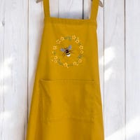 Chef Style Apron Bee and Beehive Vintage. Bees on Neck and Waist Ties ...