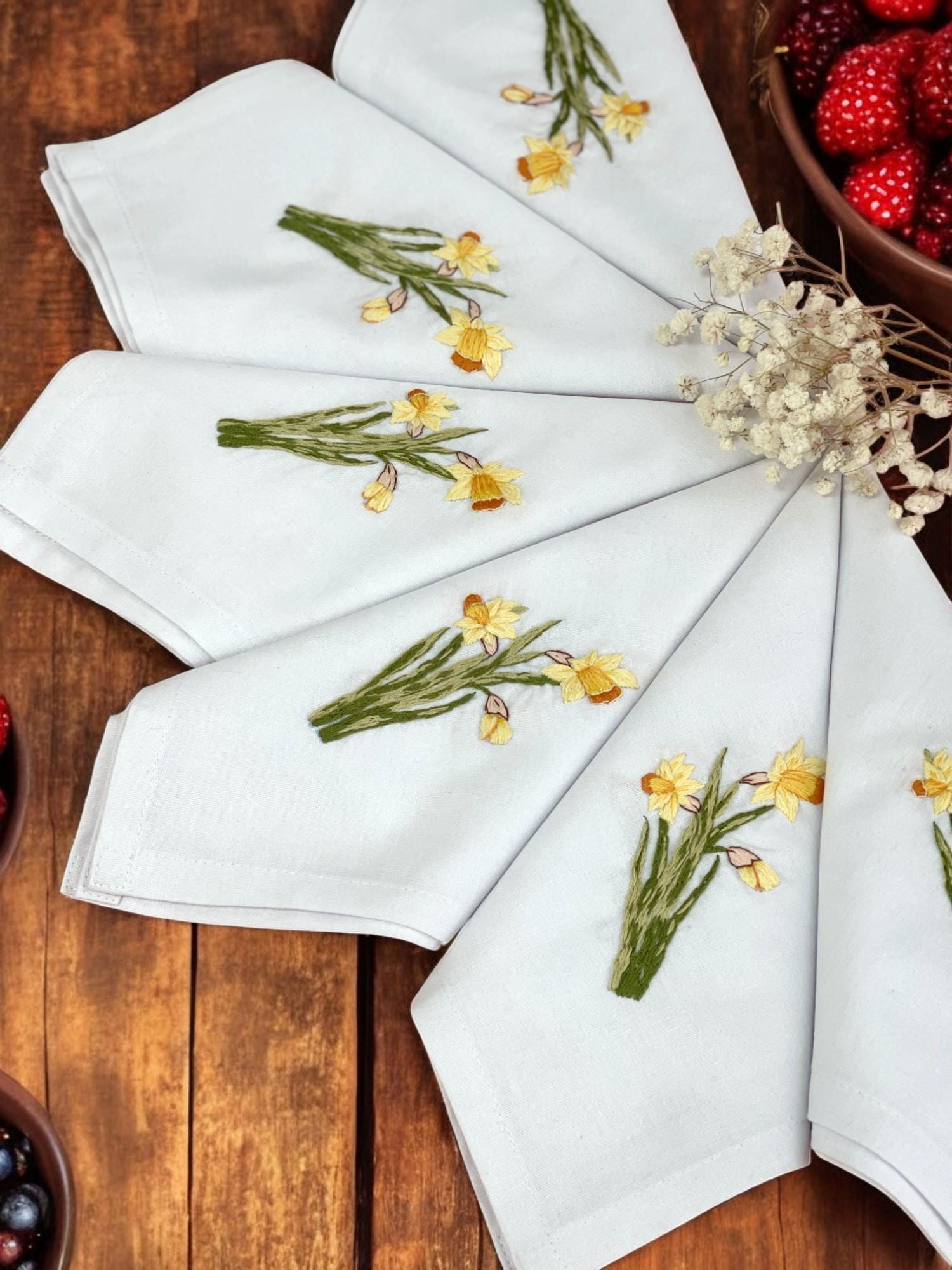 Custom Hand Embroidered Daffodil Linen Tableware, Linen Table Napkin ...