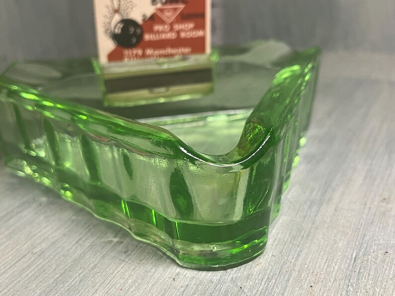 Vintage Green Triangle Ashtray/trinket Dish (ohio Match Company) - Etsy
