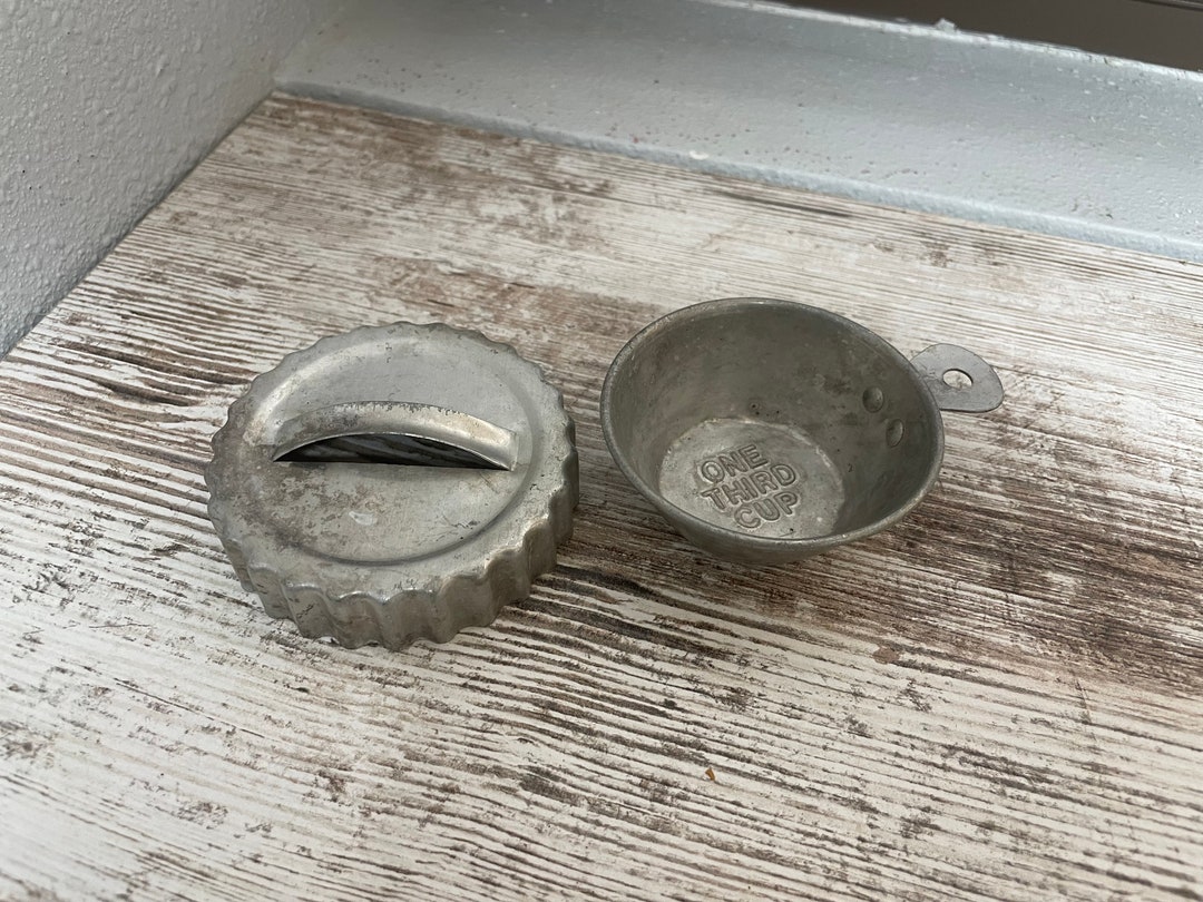 Vintage Biscuit Cutter and Measuring Cup - Etsy