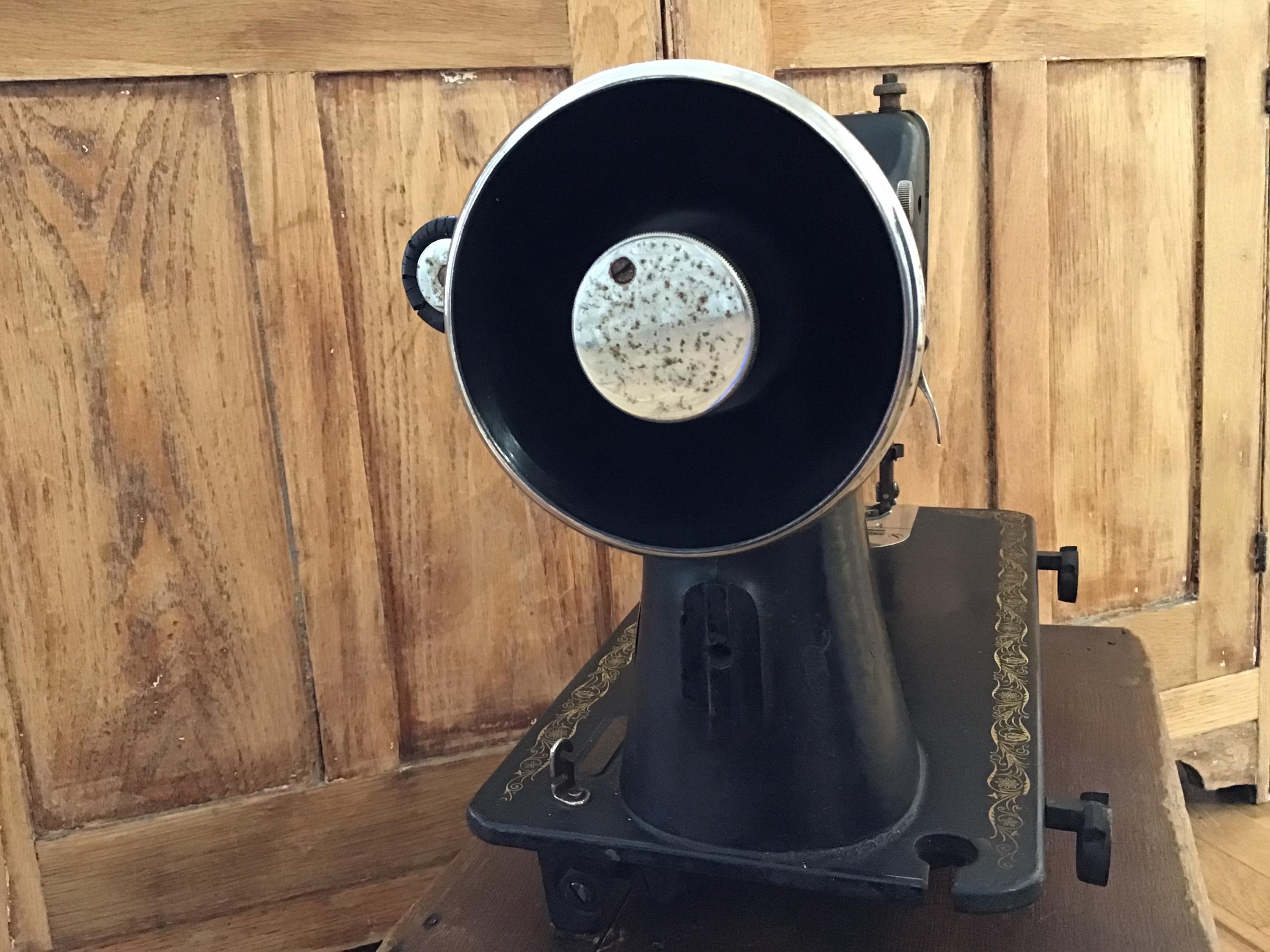 Old Singer Sewing Machine. 1940 USA - Etsy