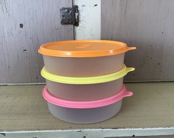 Vintage Tupperware Cubix Round Container 8560 - Etsy