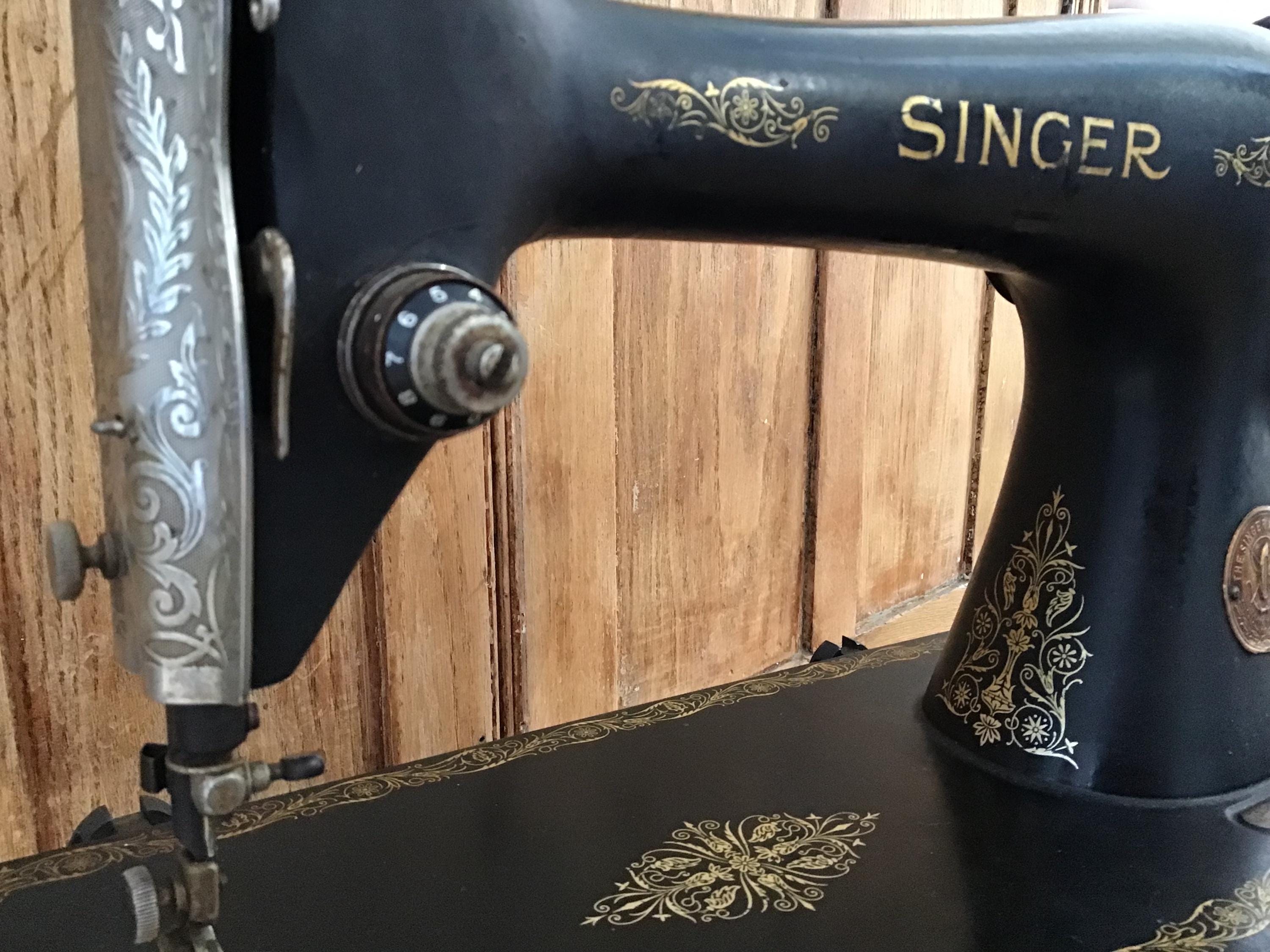 Old Singer Sewing Machine. 1940 USA - Etsy