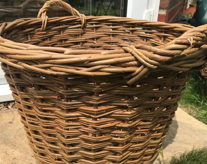 Handmade English Willow Baskets by Countryworldbaskets on Etsy