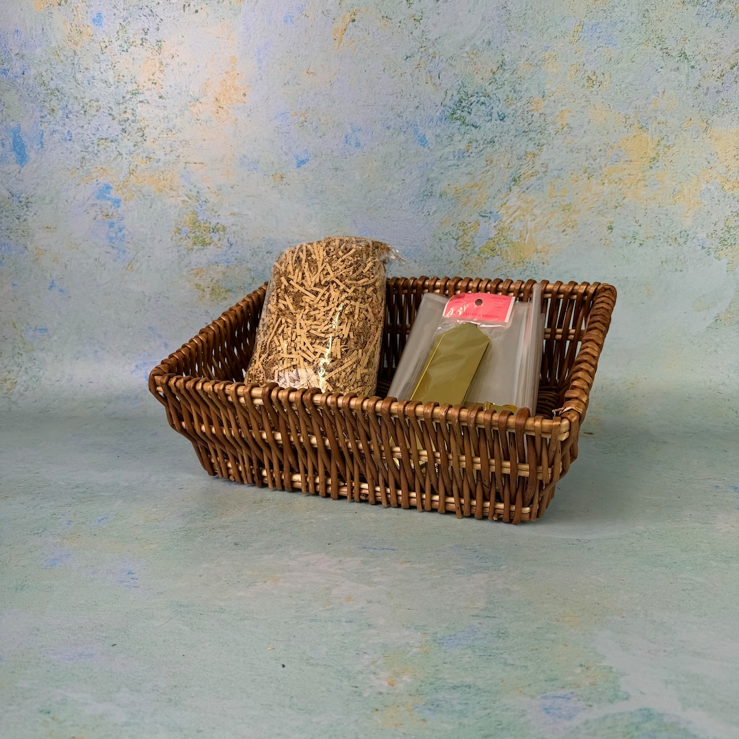 Large Gift Hamper Basket Kit in Gold - Etsy UK