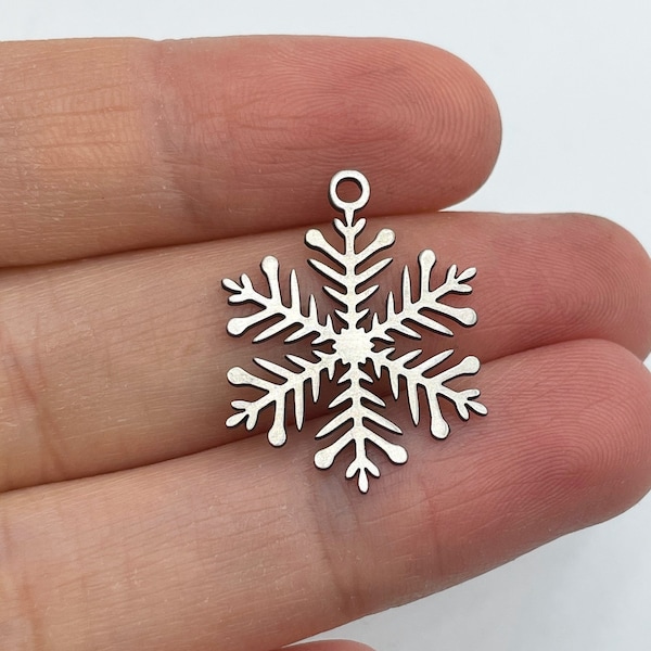 Snowflake Necklace - Etsy