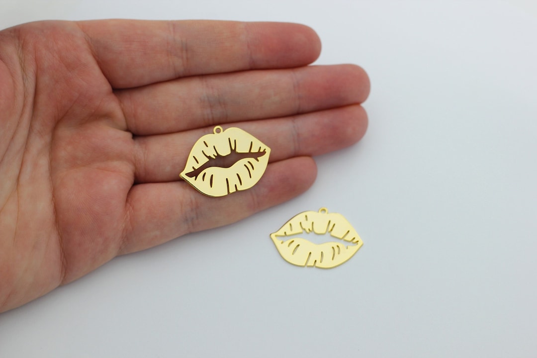 24k Gold Plated Lip Charms, Fun Lips Pendant for Personalized Jewelry ...