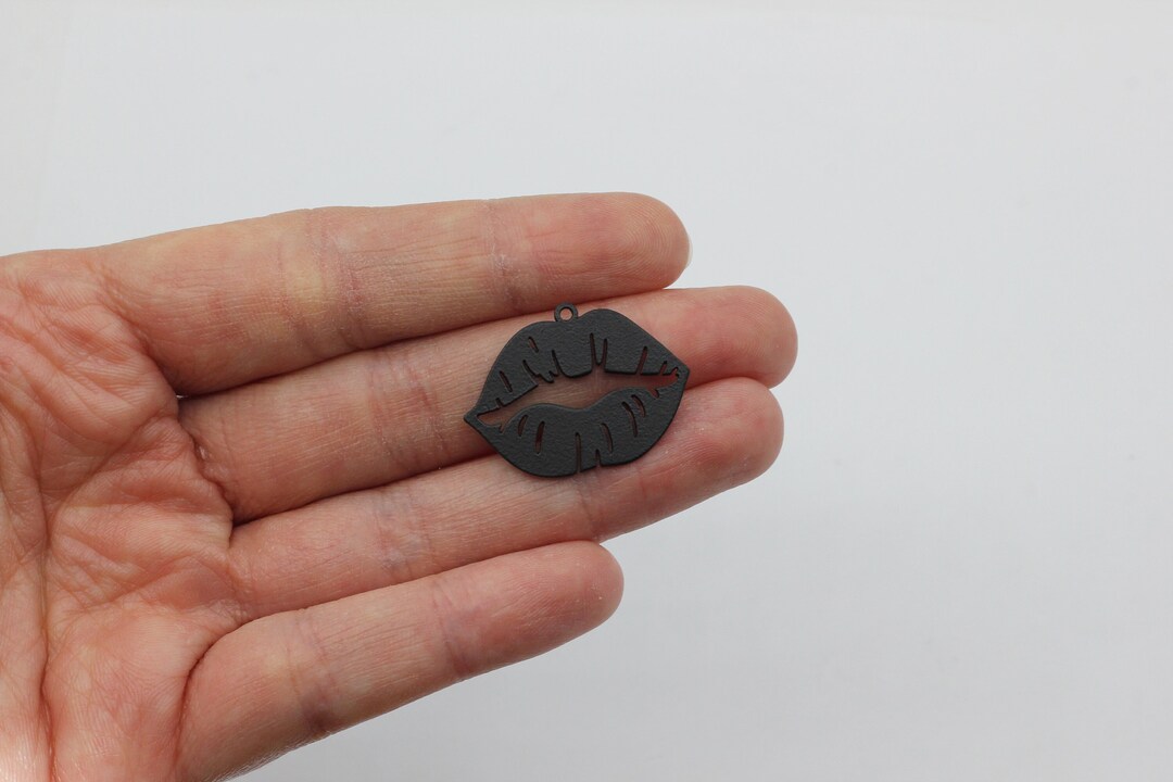 Black Lip Charms, Fun Lips Pendant for Personalized Jewelry Making ...