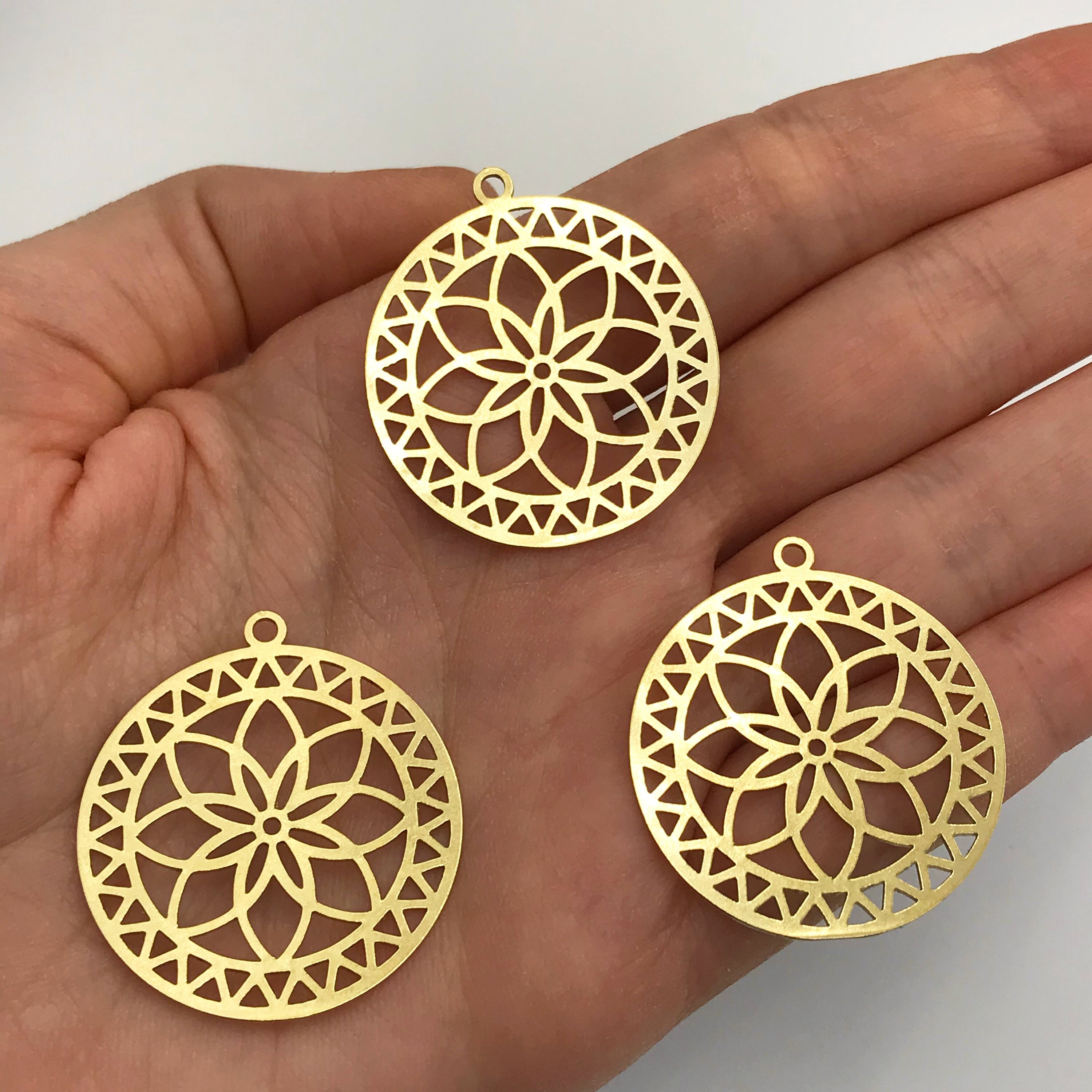 2pcs Raw Brass Mandala Charm Mandala Flower Sun Pendant - Etsy