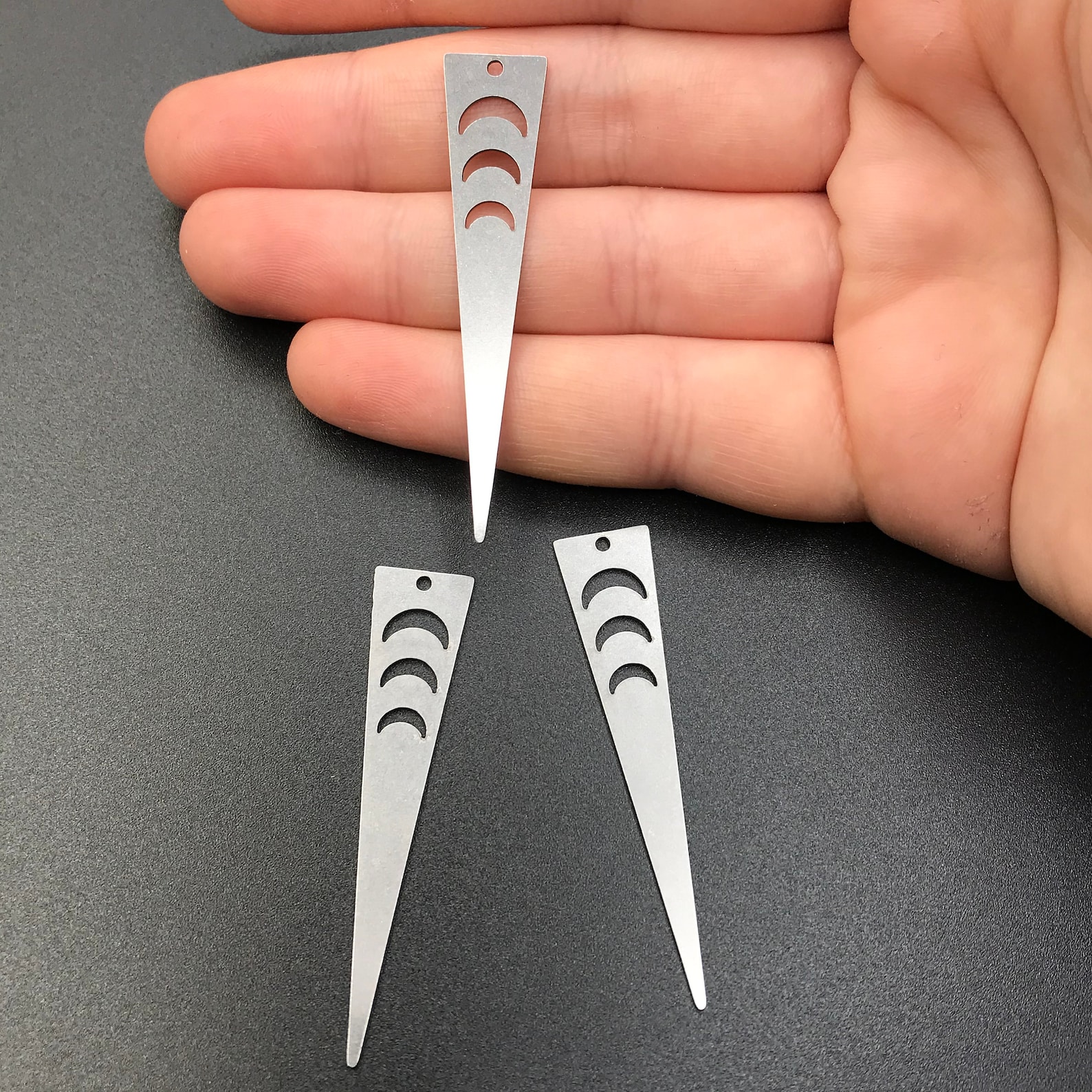 6pcs Stainless Steel Triangle Crescent Moon Spike Charm, Moon Connector ...