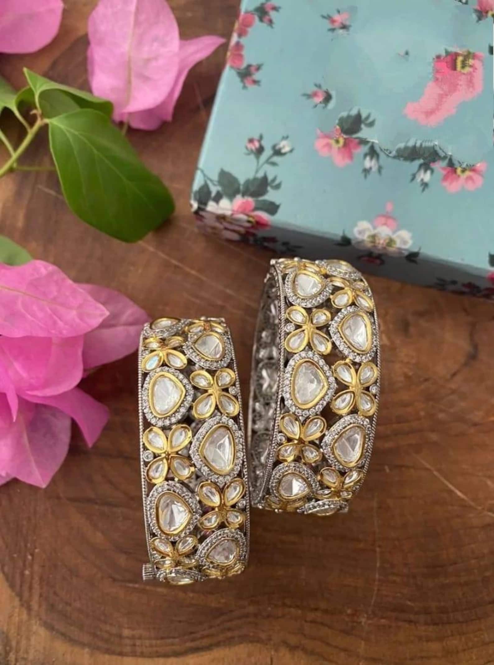 Kundan Bangles, Jadau Bangles, Indian Kada Bangles, Polki Jewelry, Gold ...