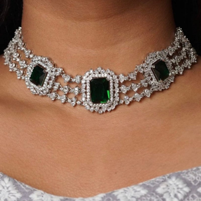 Emerald Choker - Etsy