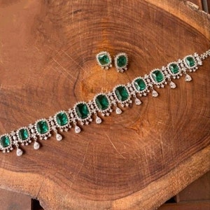 Fine Quality Emerald Diamond Choker Necklace Set With Stud Earrings ...
