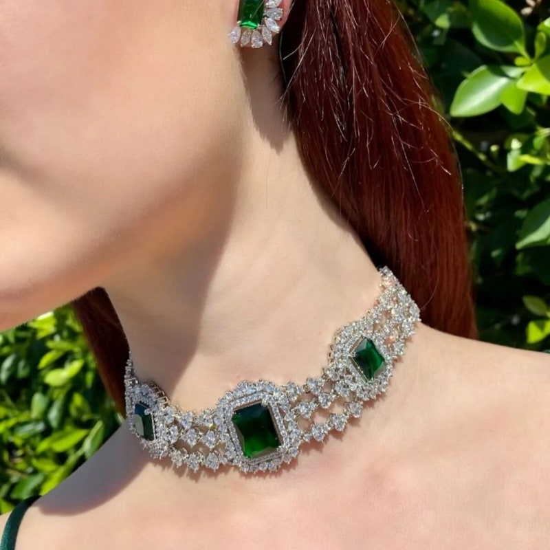Emerald Choker - Etsy