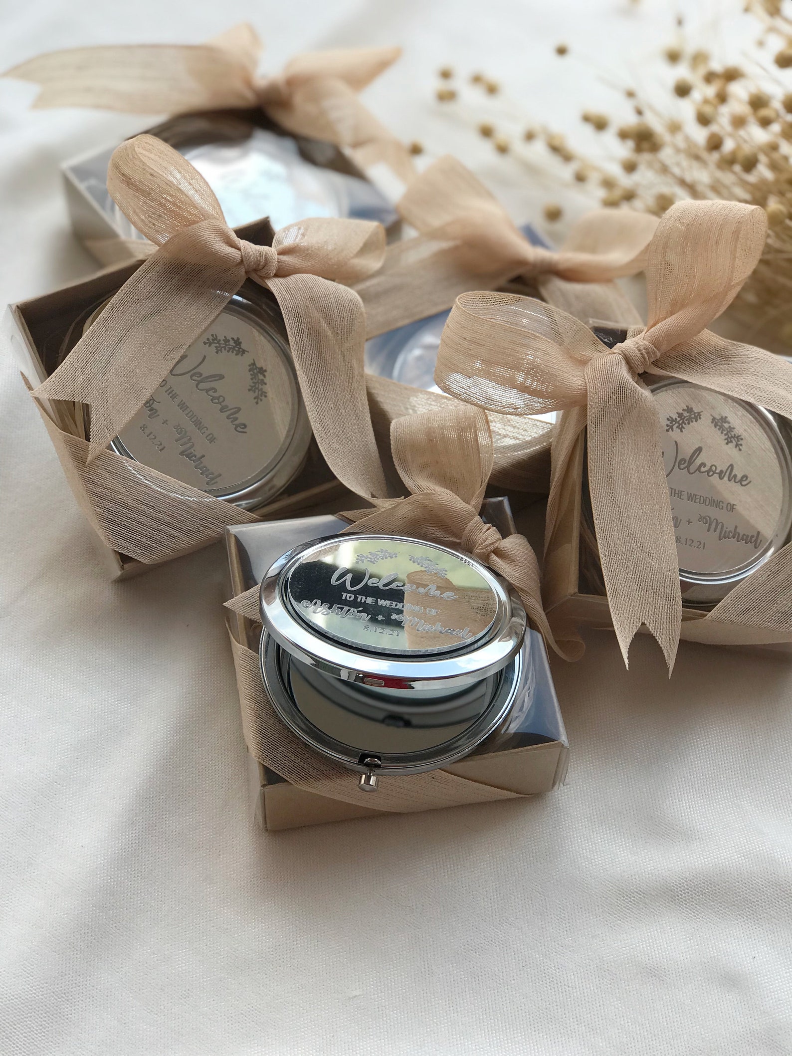 Personalized Compact Mirror With Gift Boxes Bridesmaid - Etsy