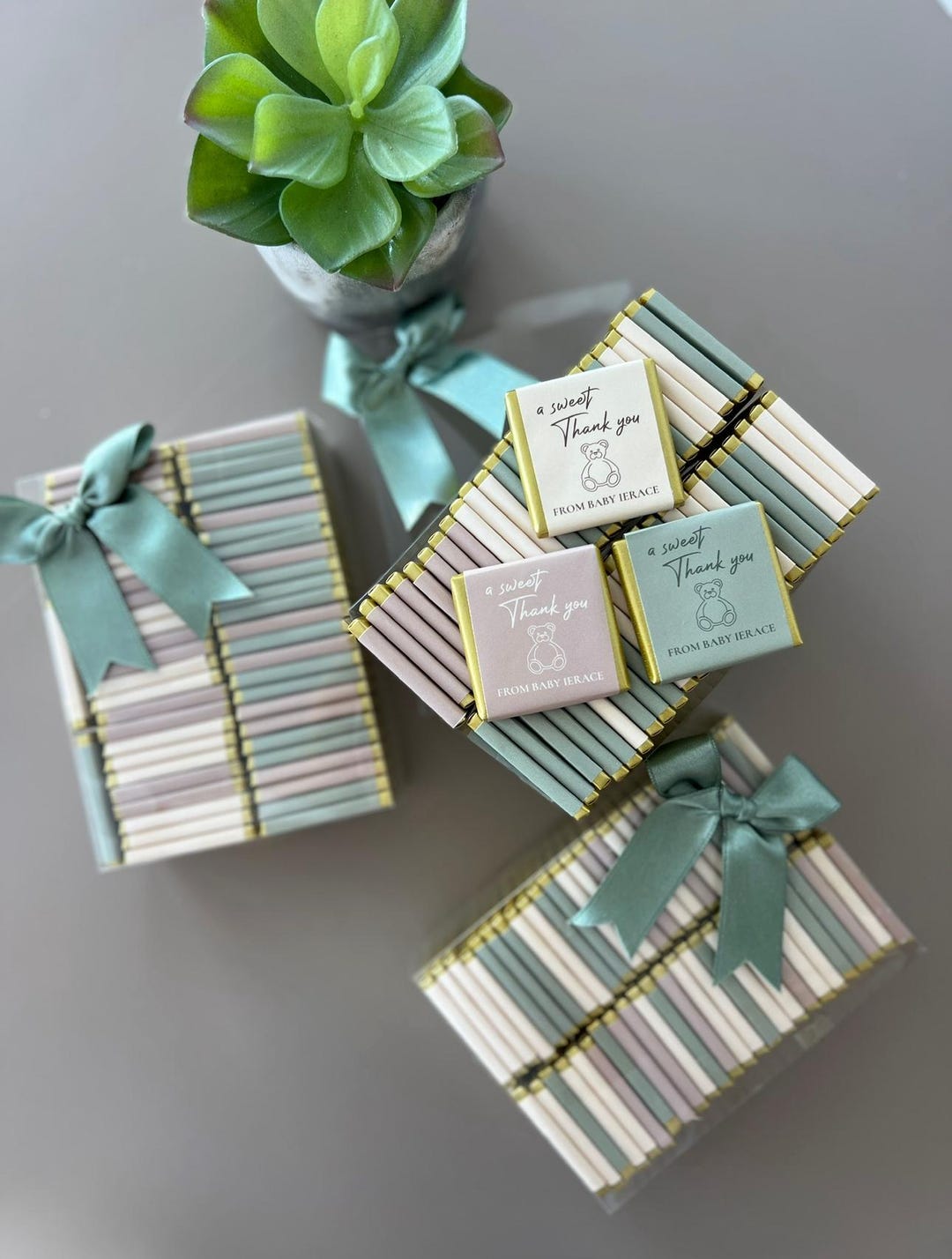 Ositos de chocolate personalizados para baby showers, bombones verde ...