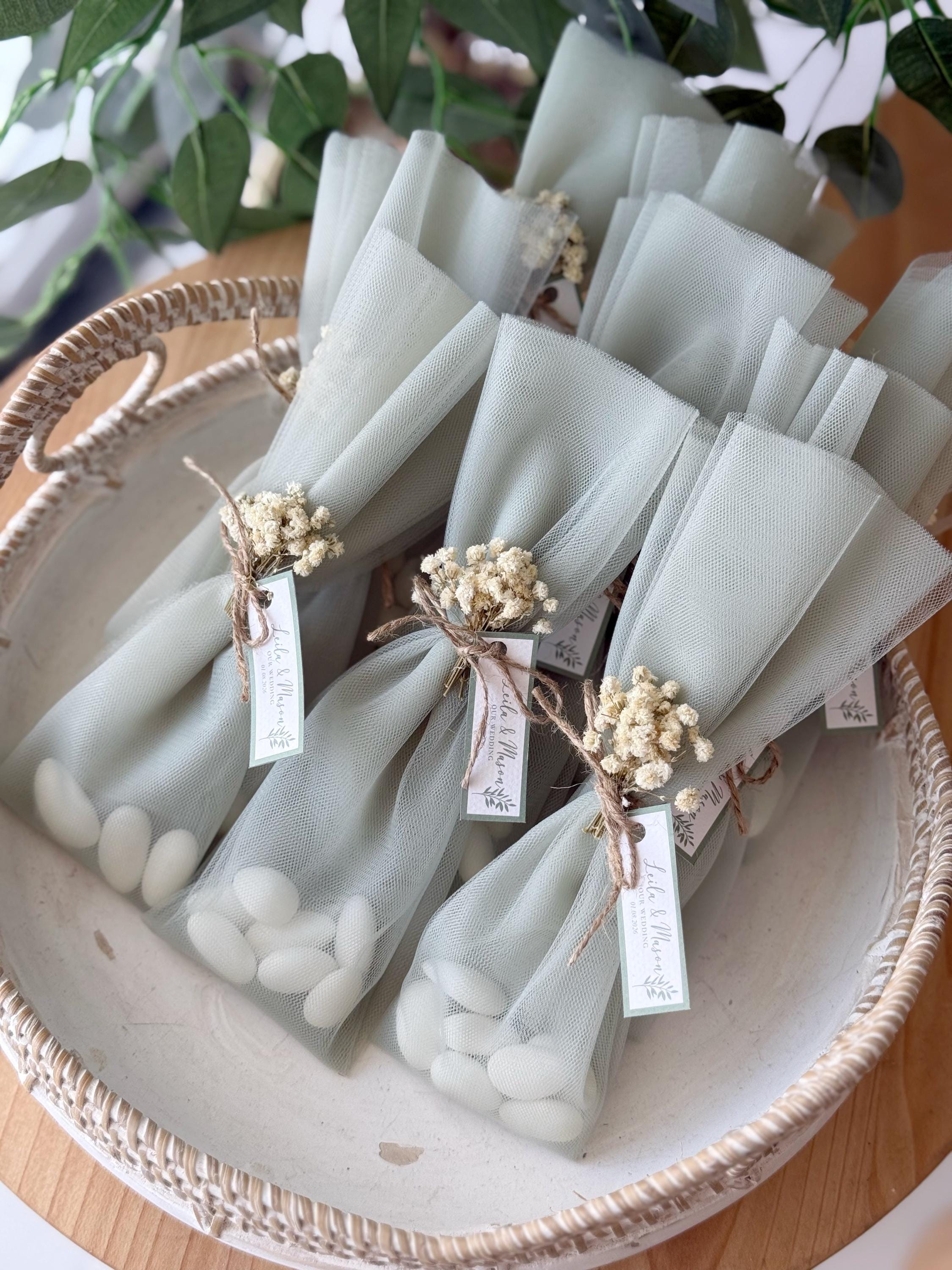 Rustic Wedding Favor: Almond Candy Bomboniere With Dried Flowers - Etsy