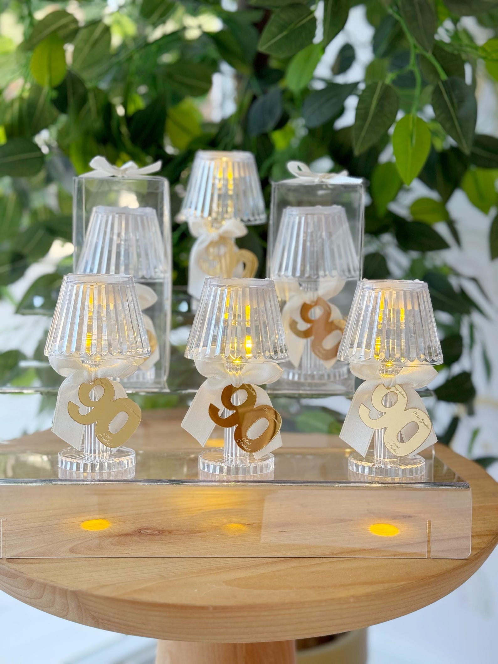 Personalized LED Mini Lamp Party Favors: Elegant Birthday Table Decor ...