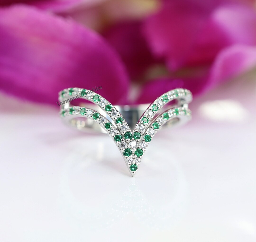 Double Row Deep V Shape Band, Stackable Pointed Band Ring, Green ...