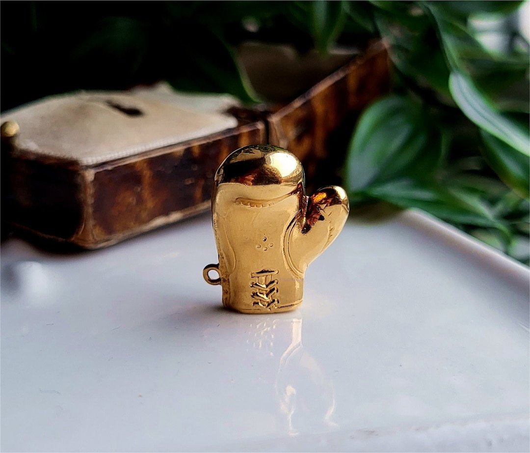 1977 Vintage 9ct Gold Boxing Glove Charm / Pendant. Gold Boxing Charms ...