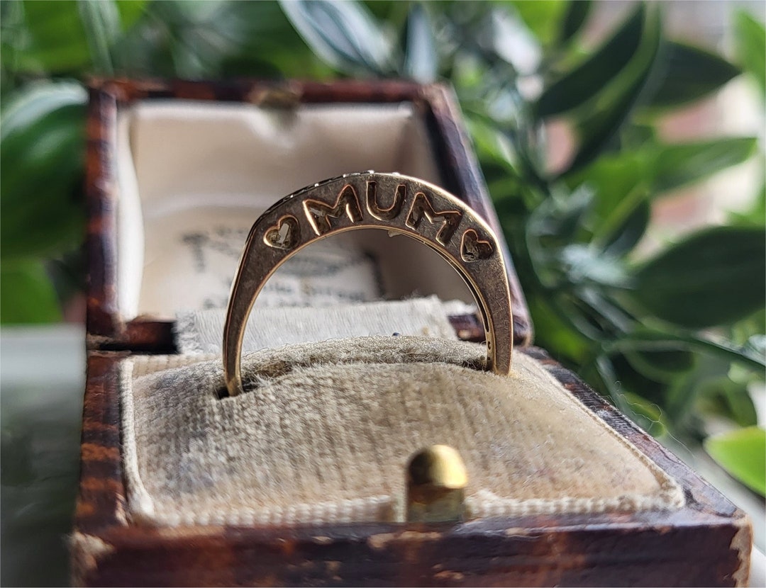 Vintage Solid 9ct Gold Diamond Mum Ring. Vintage 9ct Gold Mothers Ring ...