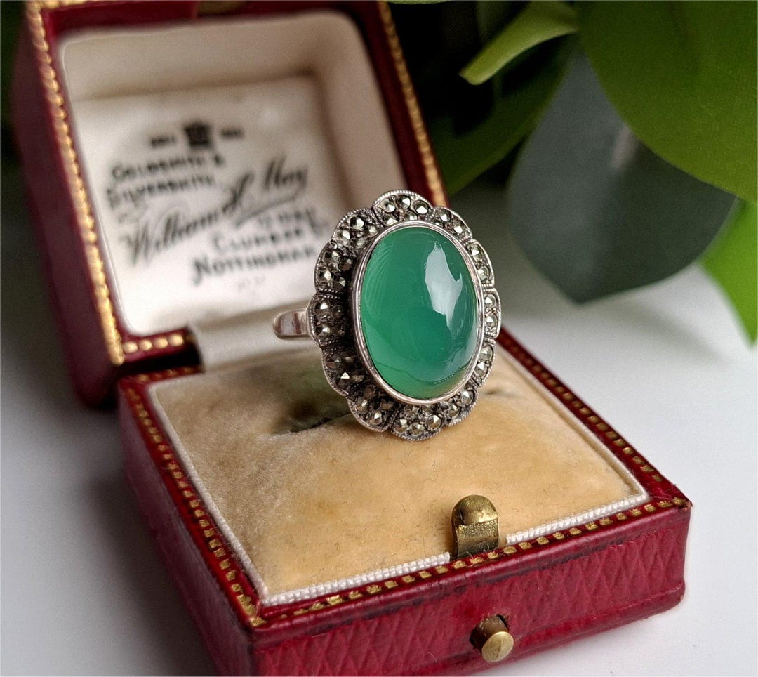 Gorgeous Vintage Sterling Silver Jade Ring. Resizing Available Silver ...