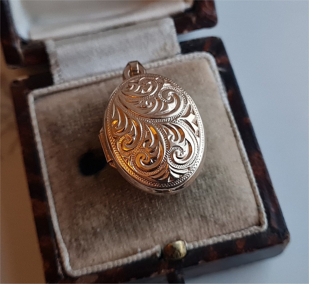 STUNNING Vintage 9ct Gold Opening Locket Pendant. FANCY DESIGN - Etsy