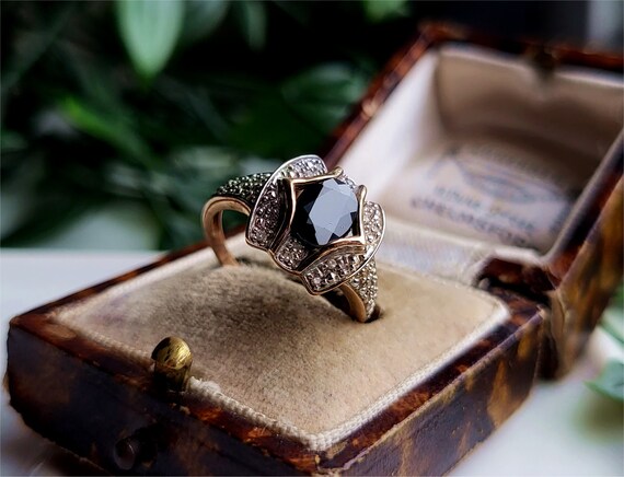 RARE UNSUAL Vintage 9ct Gold Diamond Sapphire Cluster… - Gem