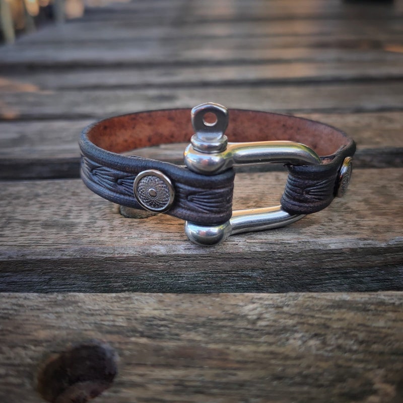 Shackle Bracelet - Etsy