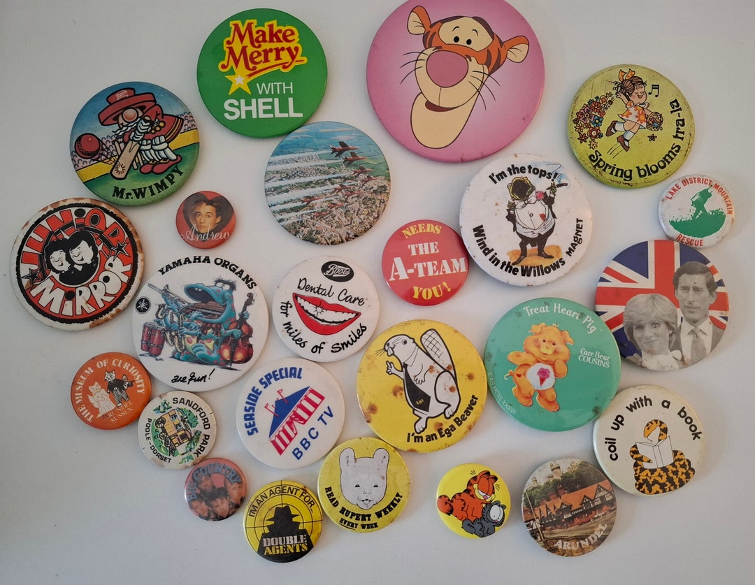 NEW** Retro/vintage Pin Badges. Fab Designs! Really Good Lot - Very Old ...