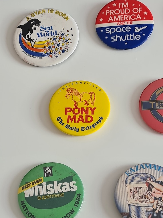Vintage/Retro Badges 60s 70s 80s 90s. Collectable bad… - Gem