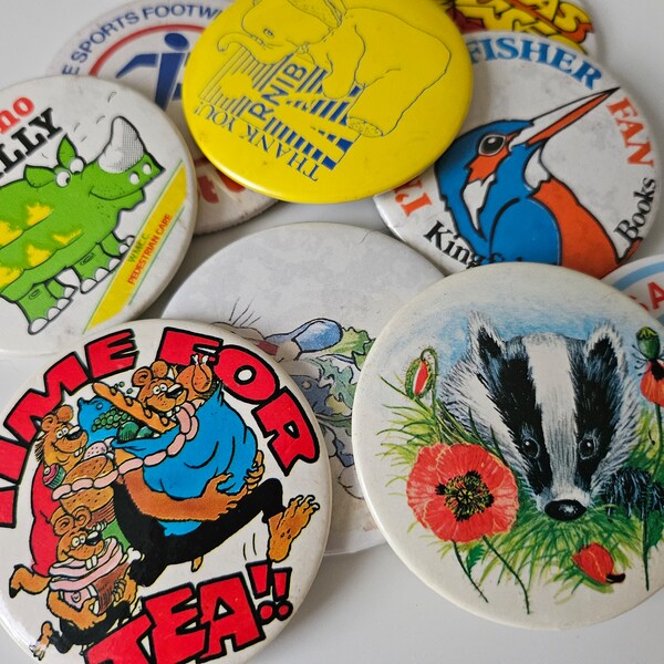 Peter Rabbit Brooch - Etsy UK