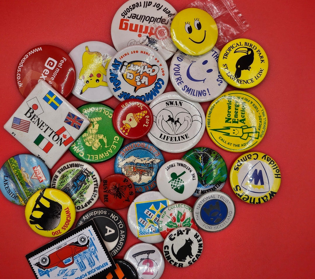 Small Vintage/retro Badges 60s 70s 80s 90s. Pdsa, Benetton, National ...