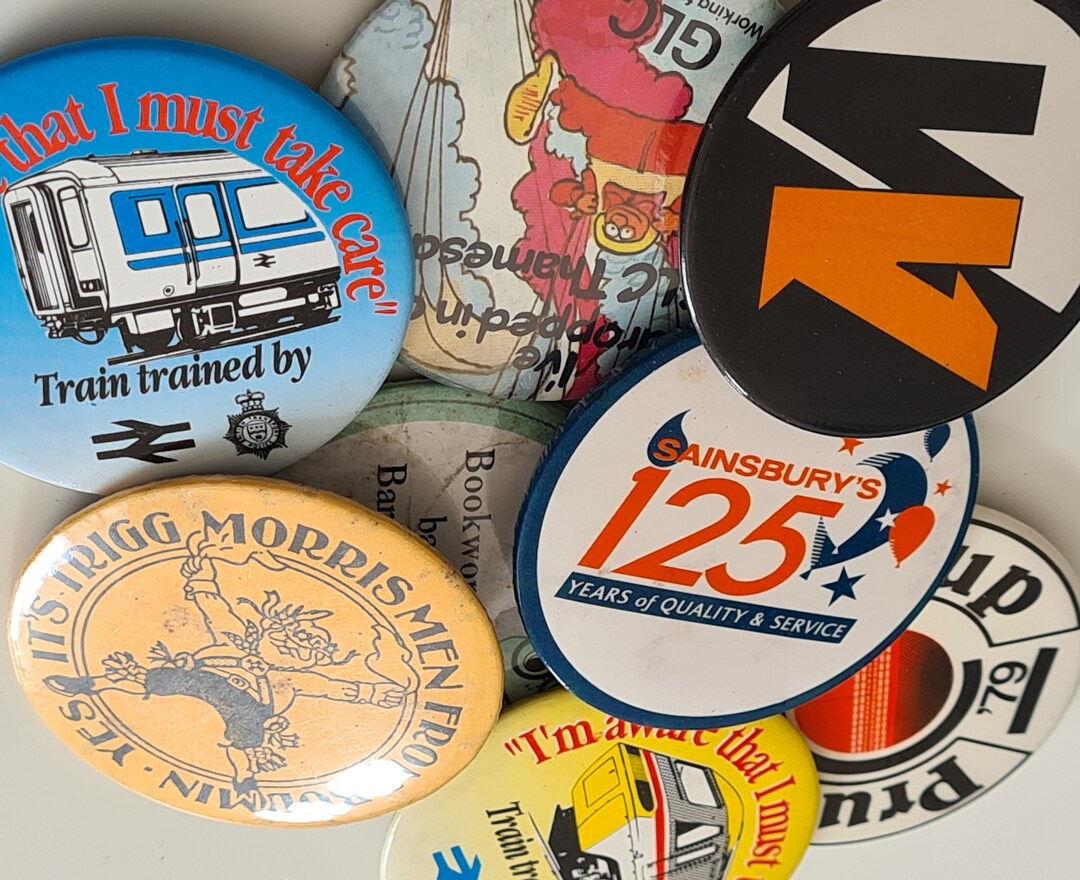 Vintage/retro Badges 60s 70s 80s 90s. Prudential Cup. - Etsy