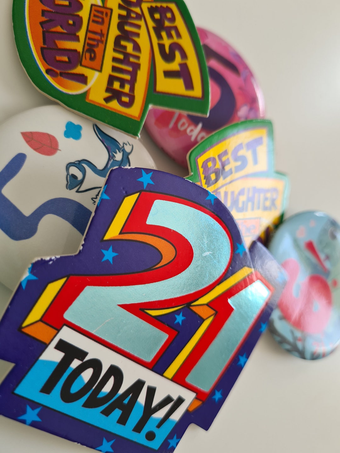 Vintage/retro Birthday Badges. Best Daughter. Age 21. Age 5. Age 6. Lot ...