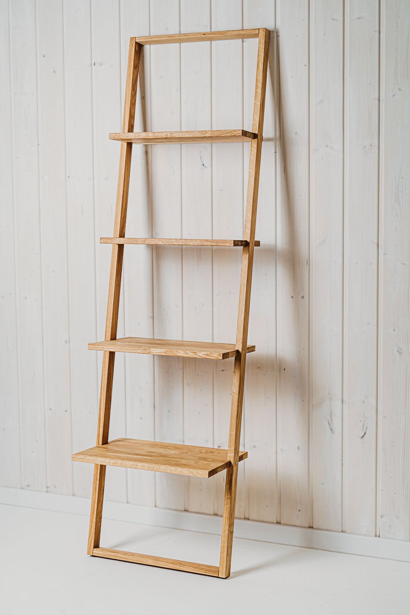 Leiterregal RELA aus massiver Eiche – Design-Standregal mit 4 Böden ...