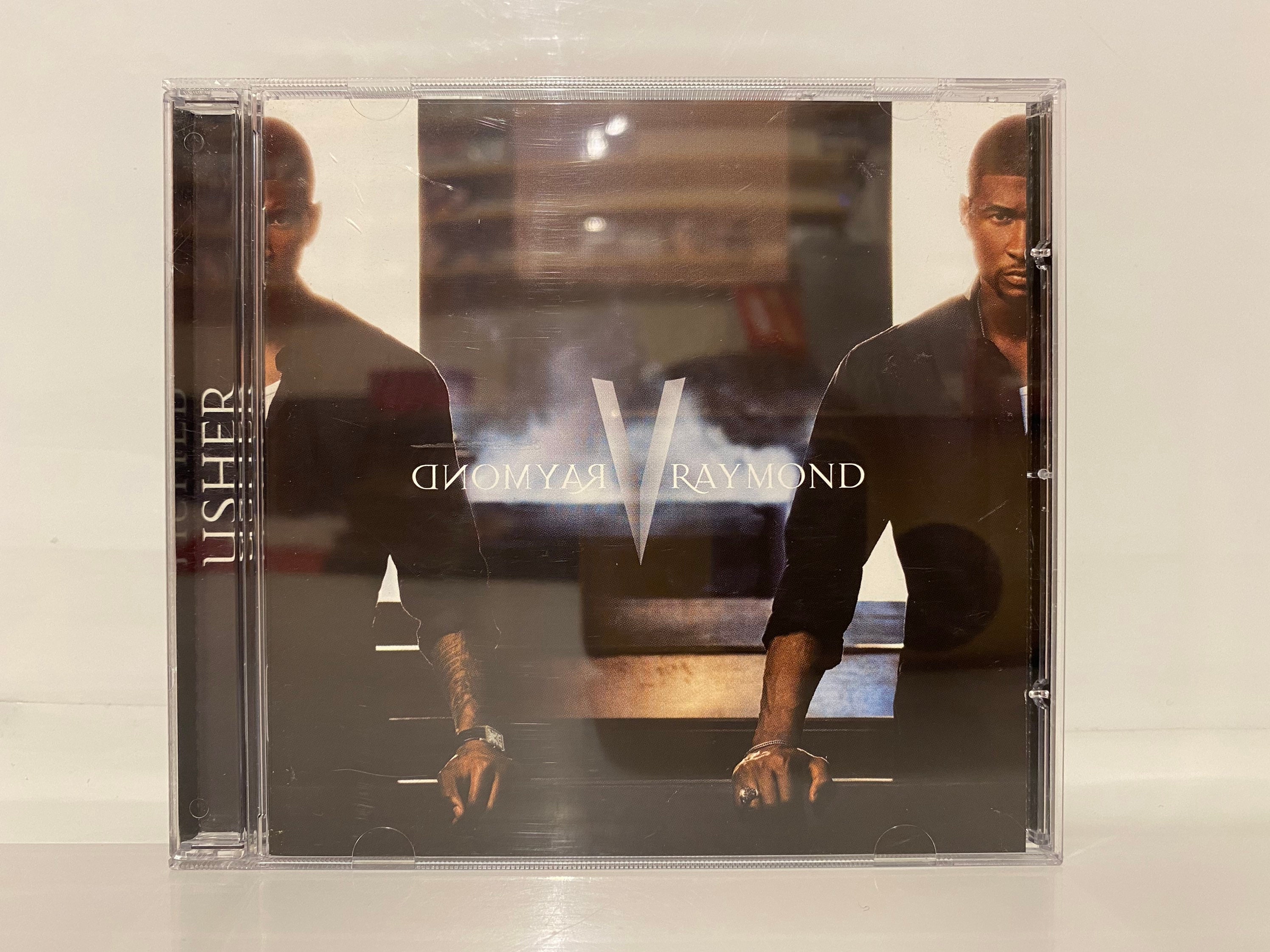 Usher Raymond V Raymond Album Cover