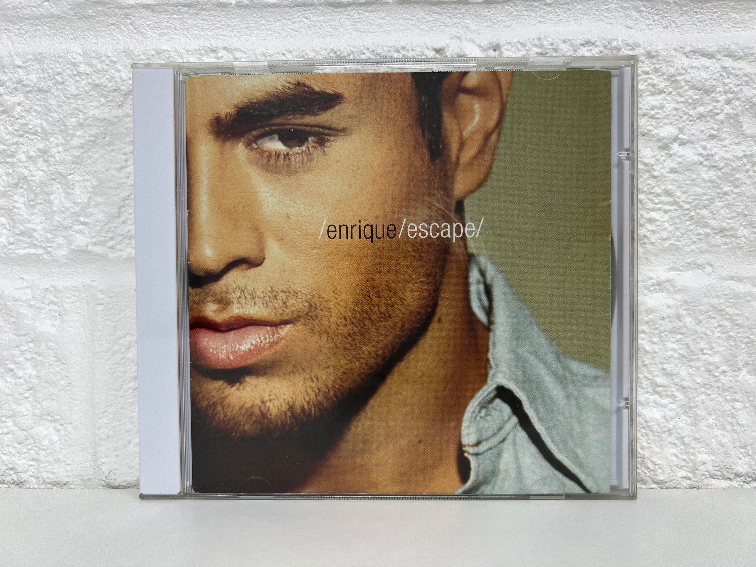 Escape Enrique Iglesias Special Edition