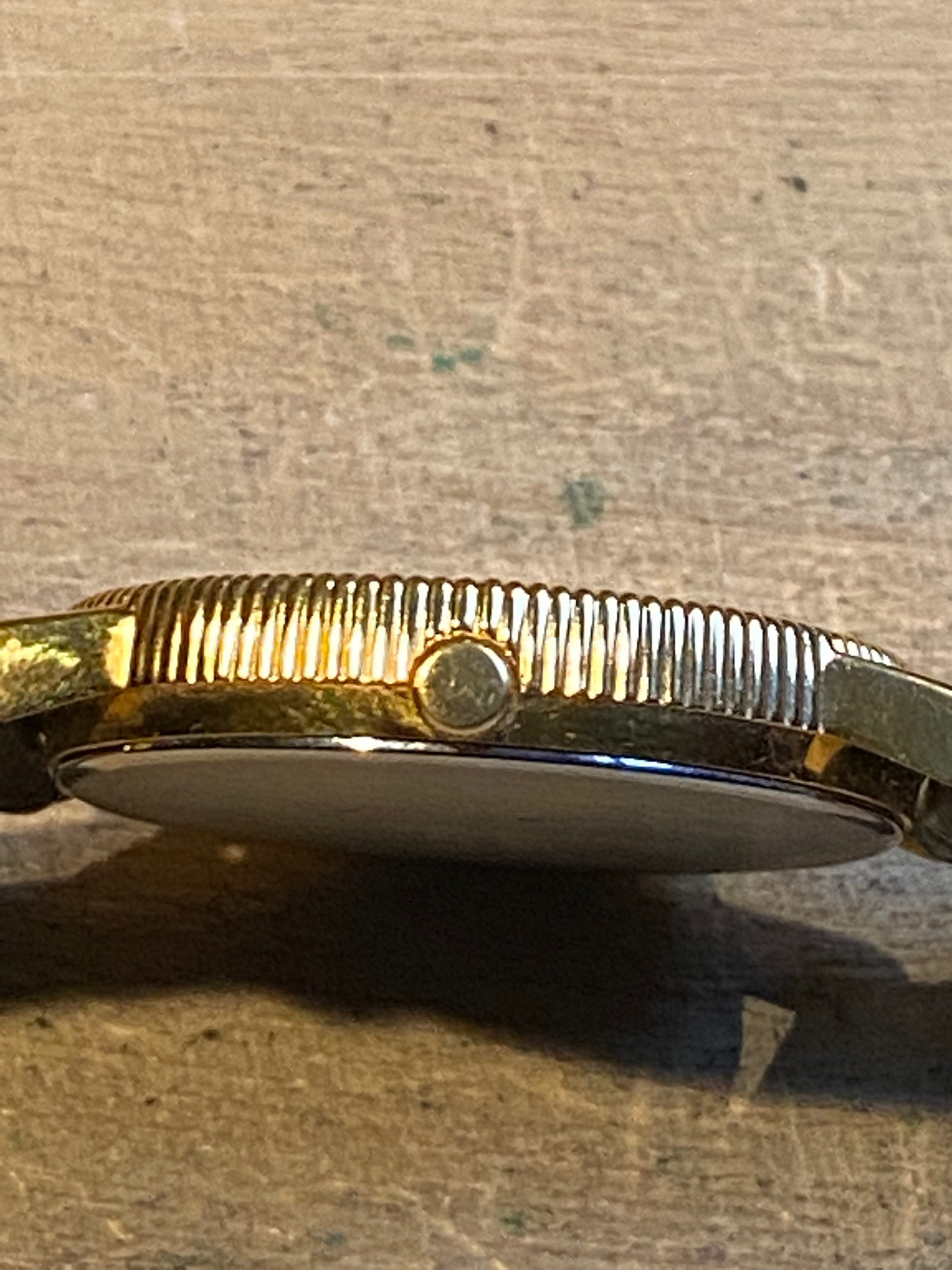 1990s Gents Sovereign Coin style Gents Quartz Watch | Etsy