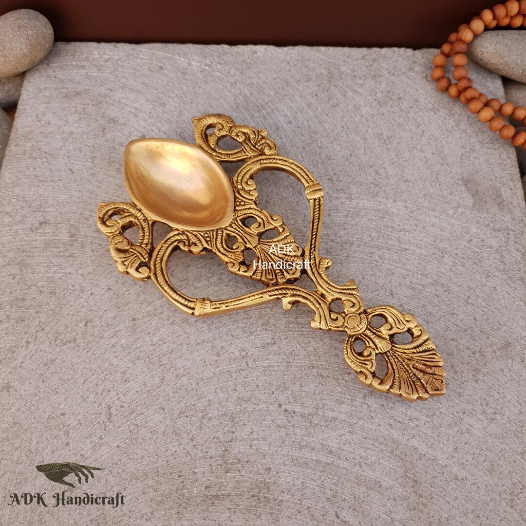 Brass Aarthi Diya 8" Inch, Oil Wick Pooja Aarti Diya With Handle, Oil ...