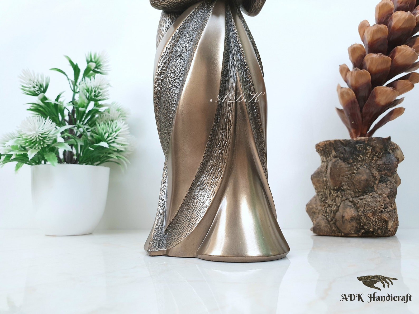 Happy Family Statue, 23 CM, Three Family Parents With New Born Baby ...